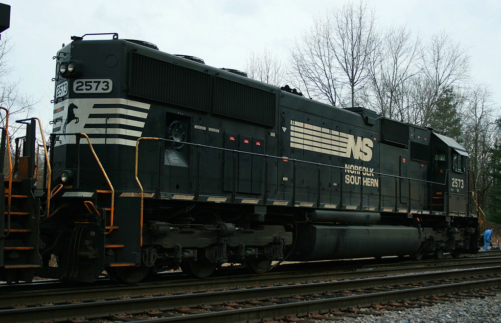 NS 2573